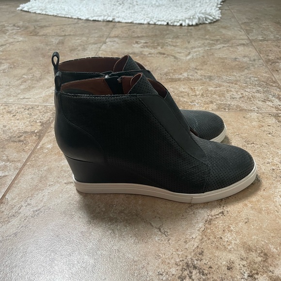 Paolo | Shoes | Linea Paolo Felicia Wedge Sneaker Booties | Poshmark